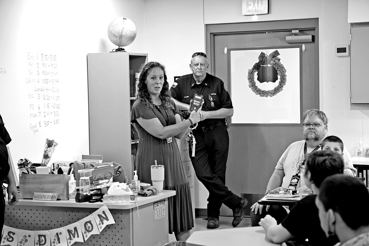 Mount Pleasant Fire Department teaches MPHS students about 9-1-1 ...